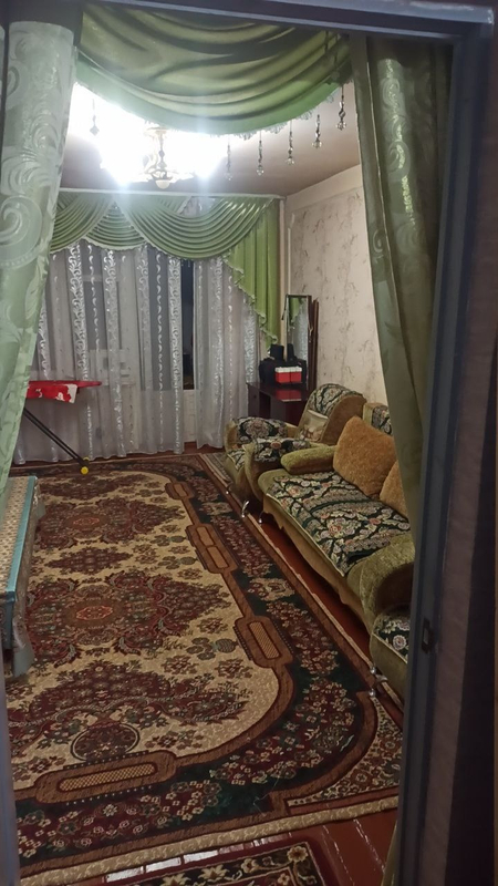 Аренда квартиры Бекабад 2х комнатн с обстановкой