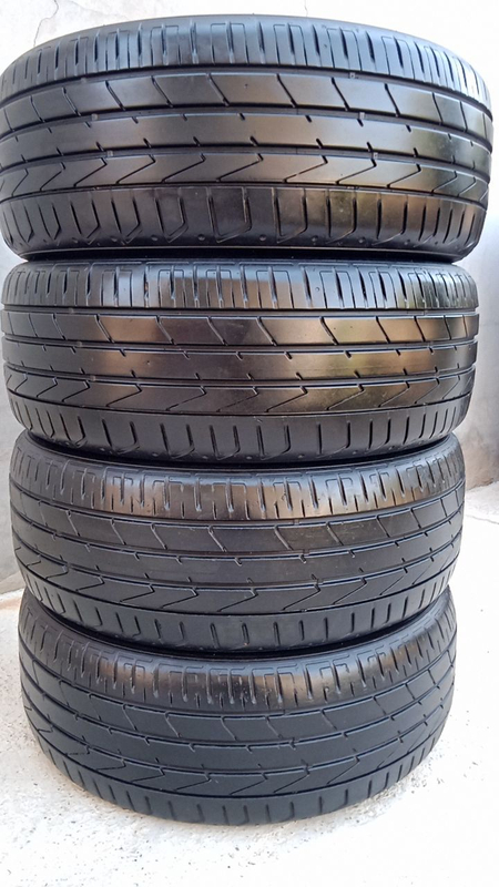 225 55 R17 Shina Hankook Vintus