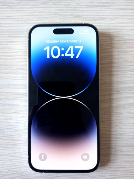 iphone 14 Pro.  .