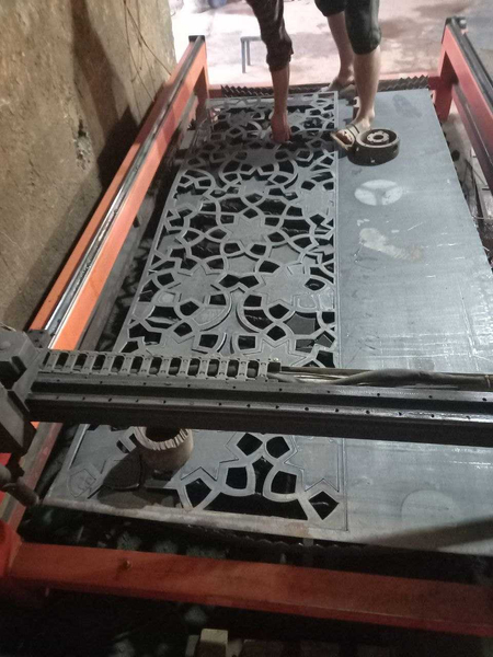 Plazma rezka xizmati! istalgan turdagi detallar, naqshlar tayyorlash.