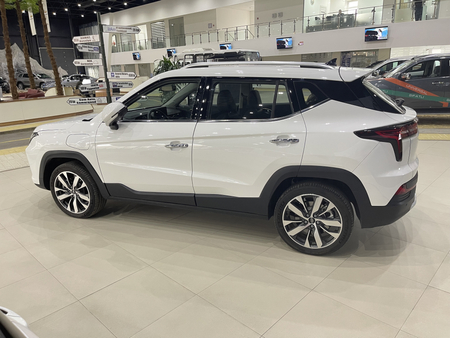JAC e-S4 avtomobili sotiladi