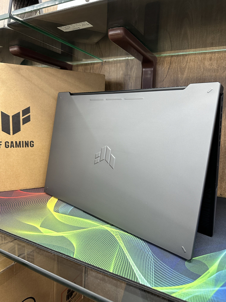 Почти новый Asus TuF 707 проц i9-13900H 16/512 RTX 4060-8 гб экран 2к