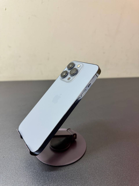 iPhone 13 pro...