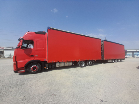 VOLVO паравоз + прицеп Сотилади
