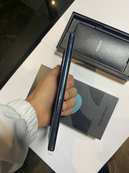 S 22 ultra 12/256 dubai orginal