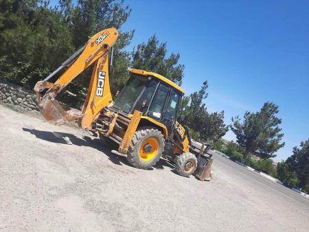 Экскаватор JCB 3DX 2018 йил Моточас 8300