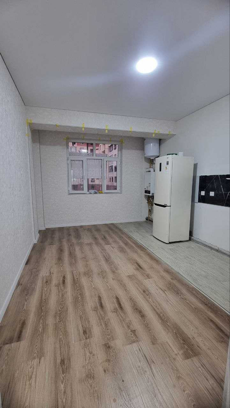 Срочно продается 3х комнатная квартира 3 этаж ЖК Азия(м999)