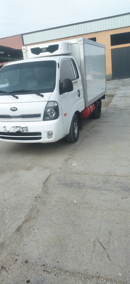 KIA bongo 1 tonaligi