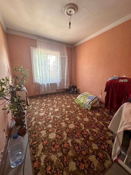 Sergeli 8da 2-xonali Kvartira Sotiladi