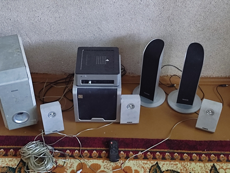Колонки самбуфер PANASONIC и MICROLAB 3D продам все вместе не дорого