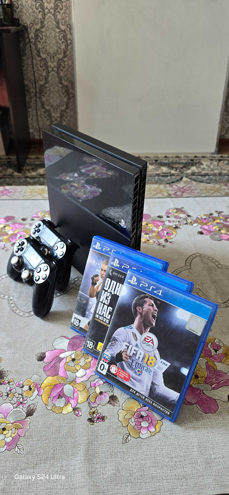 PS4 (playstation 4) elektron jihozlar,o'yin anjomlari