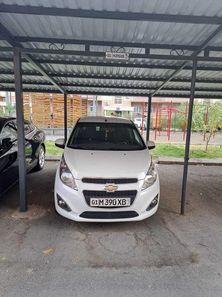 Автомобиль Spark