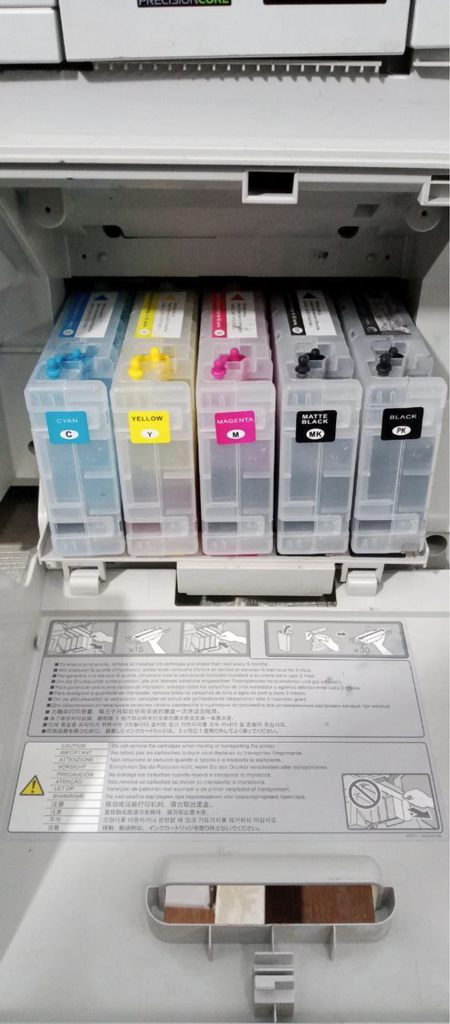 Продаётся плотер Epson Surexolor T-3200 на запчасти