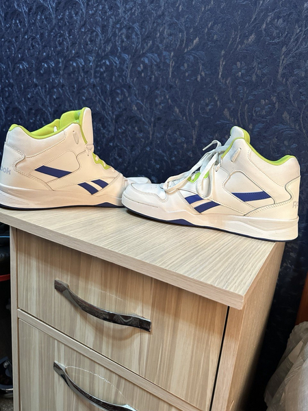 Кроссовки Reebok Bb4500