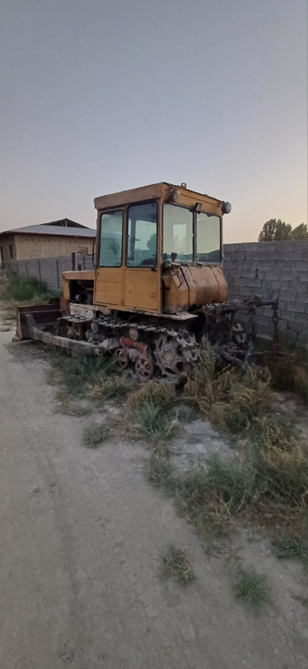Buldozer sotiladi