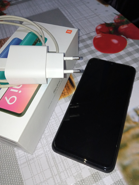 Redmi 9 (Carbon Grey 32 GB)