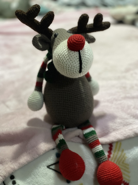 Декоративная игрушка оленёнок