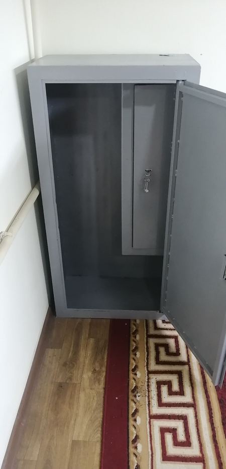 Qurol saqlash uchun seyf 200