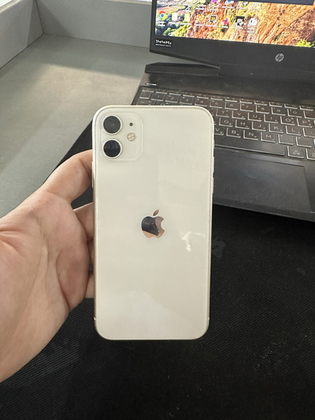 iPhone 11 64 Gb White