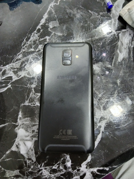 Srochna sotiladi Samsung a6/32