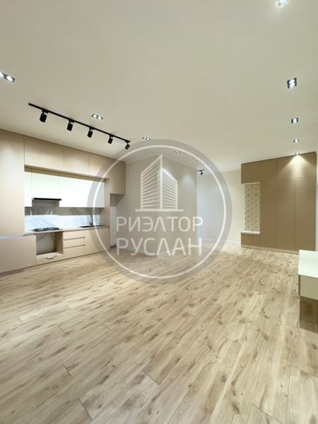3/2/4 Буюк Ипак Йули 70м2 Кирпич Новостройка Евроремонт