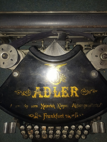 Немецкая машинка Adler N11