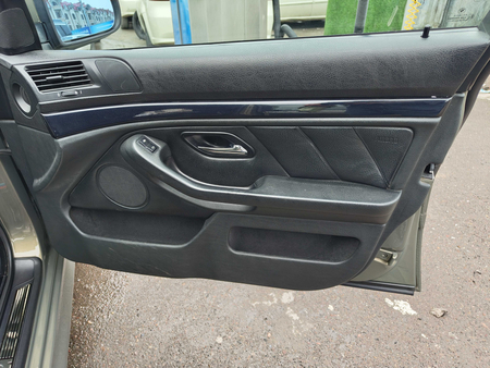 BMW 530i продам срочно