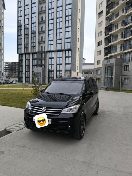 Dongfeng glory  salondan chiqan