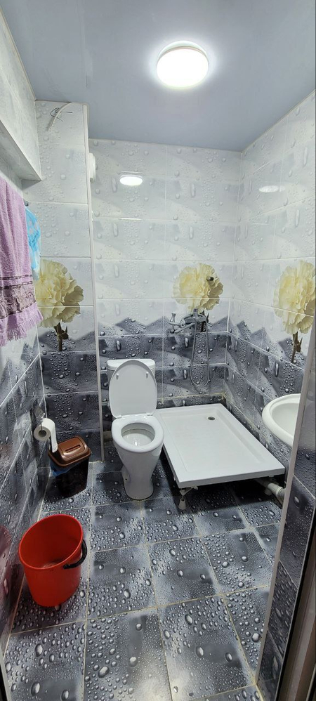 Sergili quruvchilar metro yonida 4 xonali kvartira sotiladi