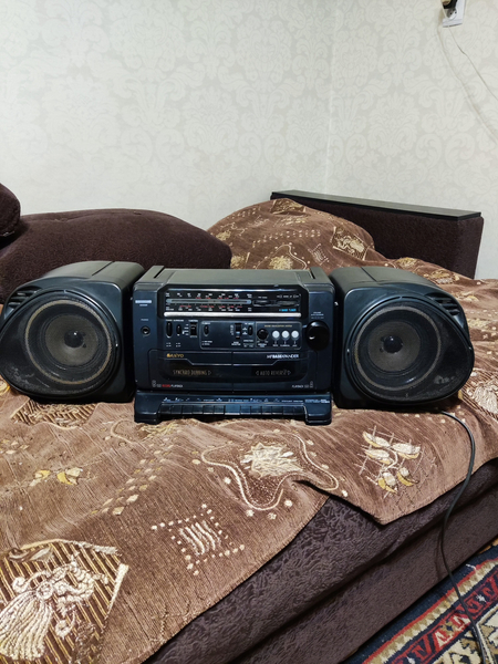 Магнитола Sanyo,модель M933 SR