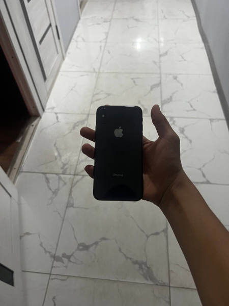 Iphone x qora rang
