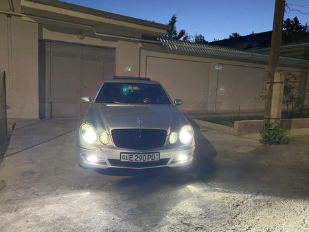 Mercedes Benz E280 W211