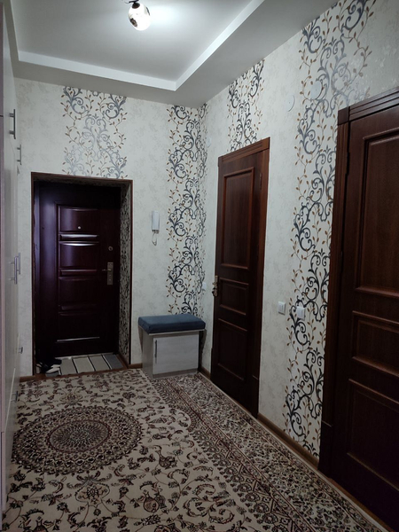 Продается 2- комнатная квартира в центре Нурафшона (туйтепа)