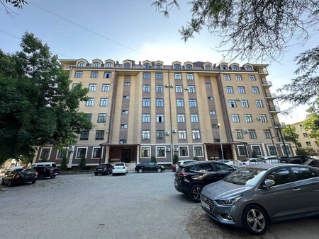 3х комнатная квартира на 5 этаже 108кв/м, в Самарканде