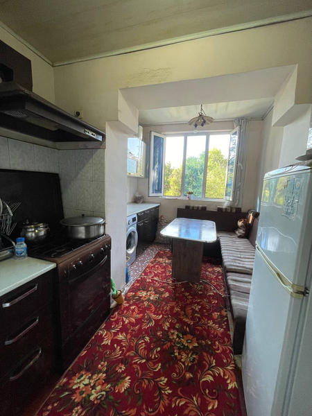 Ttz 1 Kvartira sotiladi 2/4/4 balkon 2x6 Ipoteka Xizmatlarixam bor