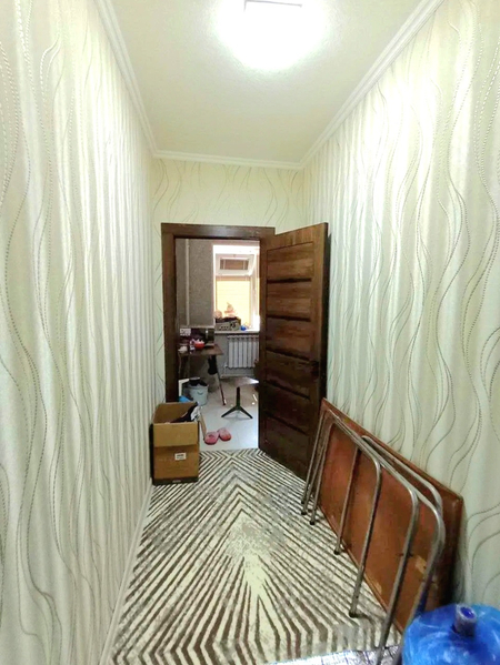 Сотилади. ЯнгиХаёт т. 8-худуд. 3/2/7.  73м²