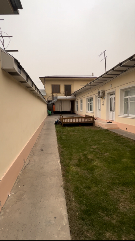 Samarqand darbozada 3.8 sotix 8ta xonalik