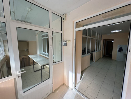 Продается Коммерческое Помещение-76 кВ. Центр, Эльбек, Первушка 1 этаж