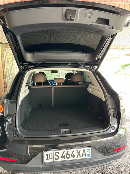 Leap motor c 11 electr mobil srochna sotiladi!!!