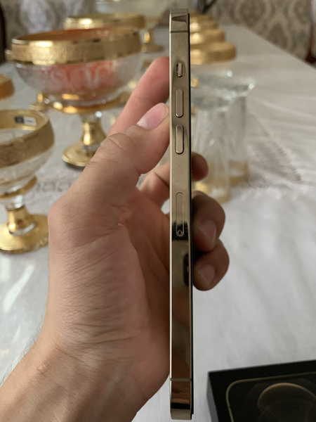 iphone 12 pro max gold kar dok bor