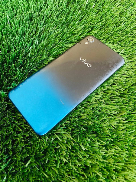 Vivo Y91C  sotiladi