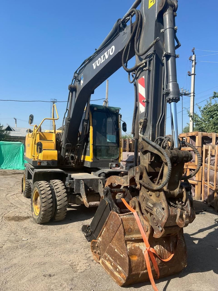 VOLVO EW145B 360 Adaptr