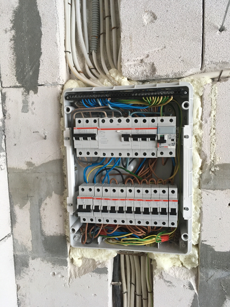 Электромонтажные и сантехнические работы под ключ