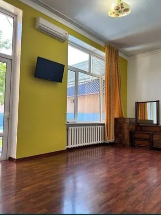 Аренда участка 3 ком 3.5 соток. Чиланзар.  Братские могилы.