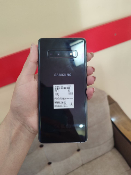 Samsung  GalaxsyS10+