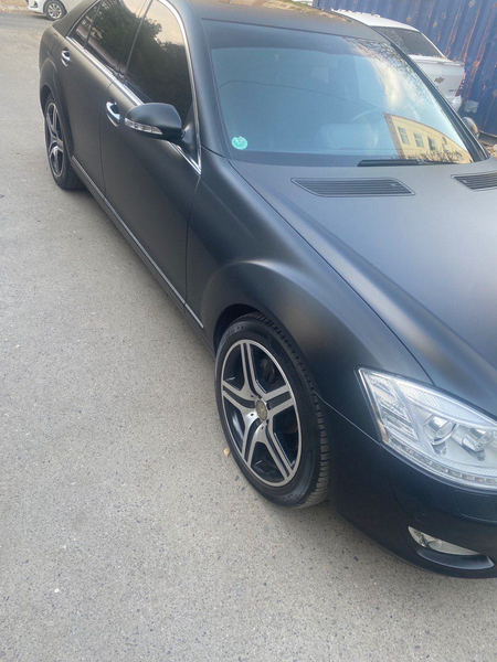 Автомобиль  Mercedes S350