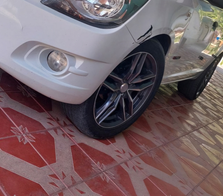 BMW.  dizayn   R17 saka DISKA. +  kumho yumshoq  BALON. SROCHNI ARZ