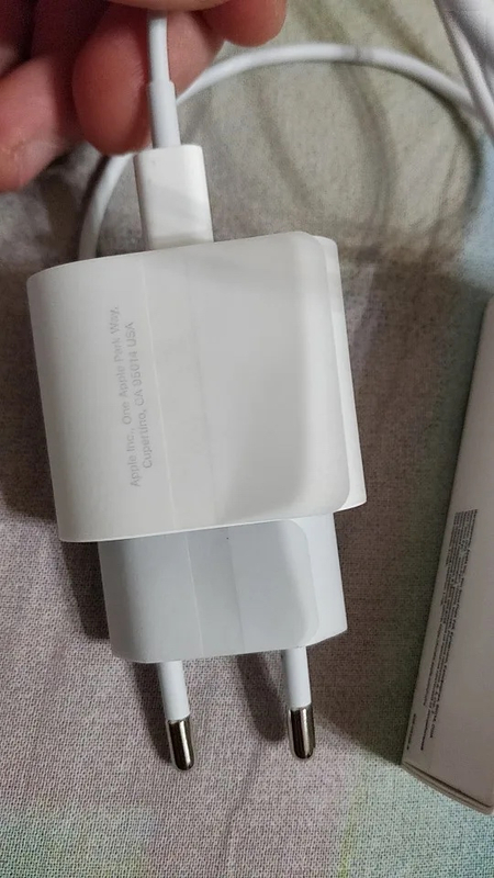 Iphone zaryadka 20w apple galovka ZM/A Original