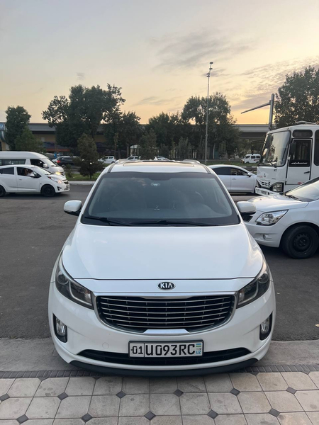 Продается Kia Carnival