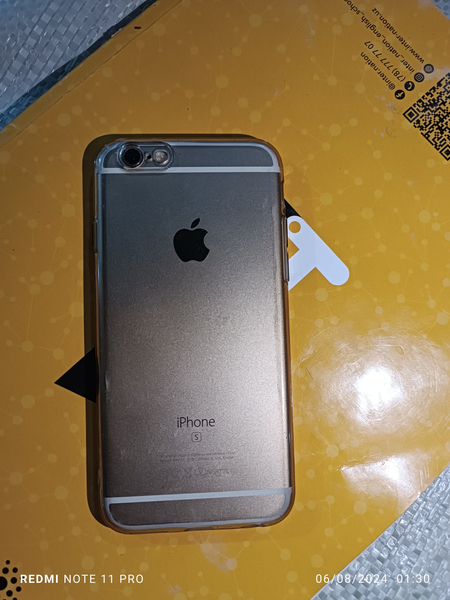 iPhone 6s  64gb.